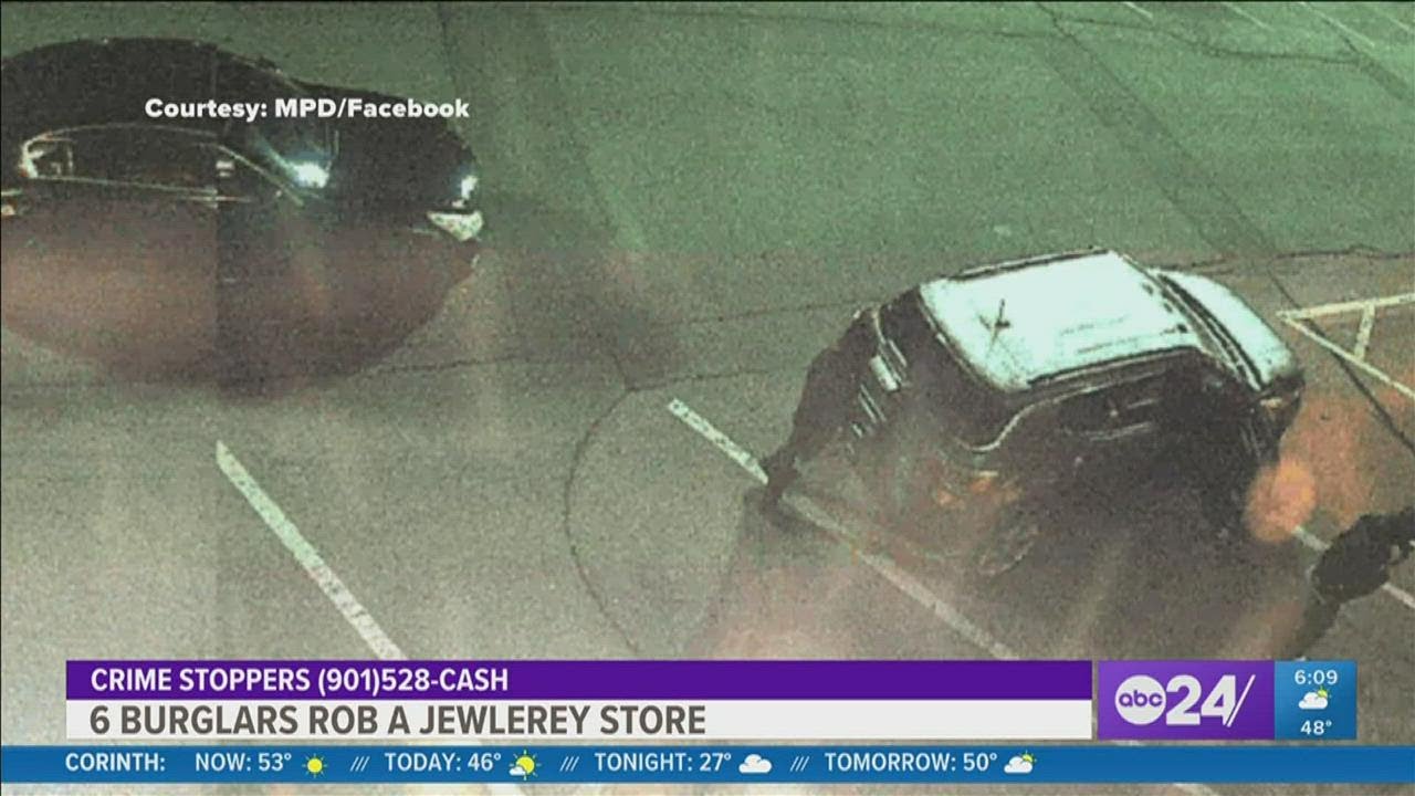 Suspects caught on camera breaking into jewelry store - YouTube