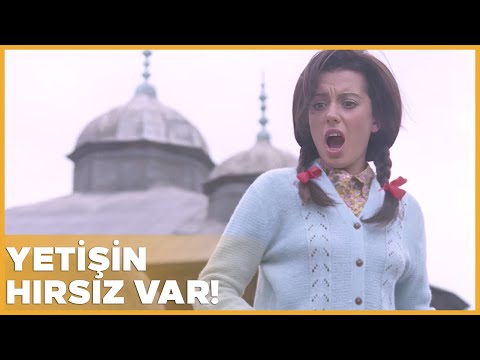 Taşralı Kız Türk Filmi | Elif, İstanbul'la Tanışıyor!