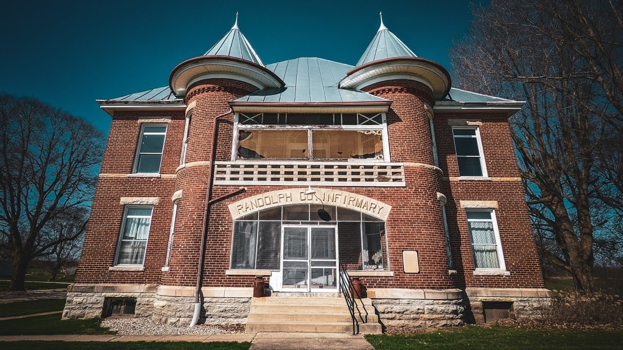 Tour of the Terrifyingly Haunted Randolph County Infirmary/Asylum - YouTube