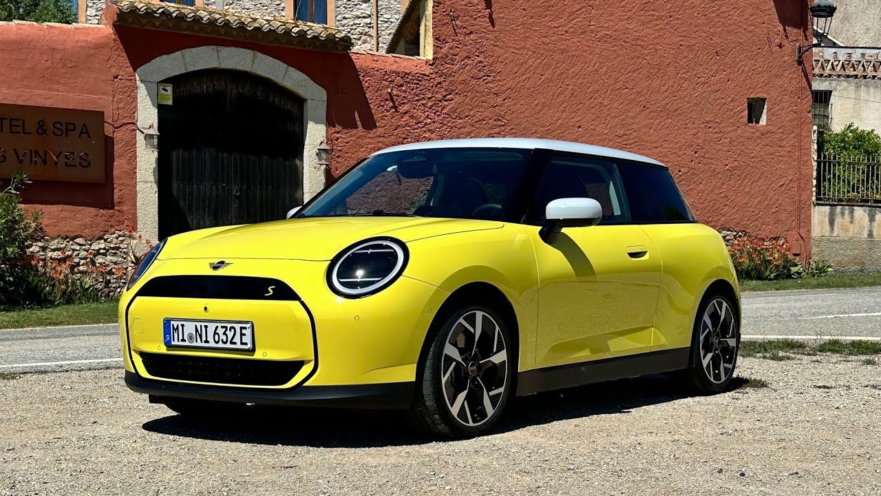 @saabkyle04 Mini Cooper Horn Compilation. - YouTube