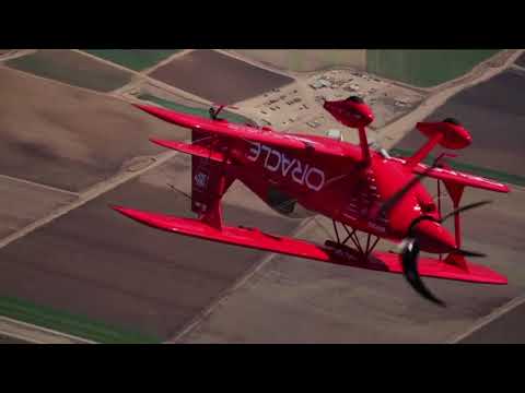 Final Solo Season for Longtime Stunt Pilot - YouTube