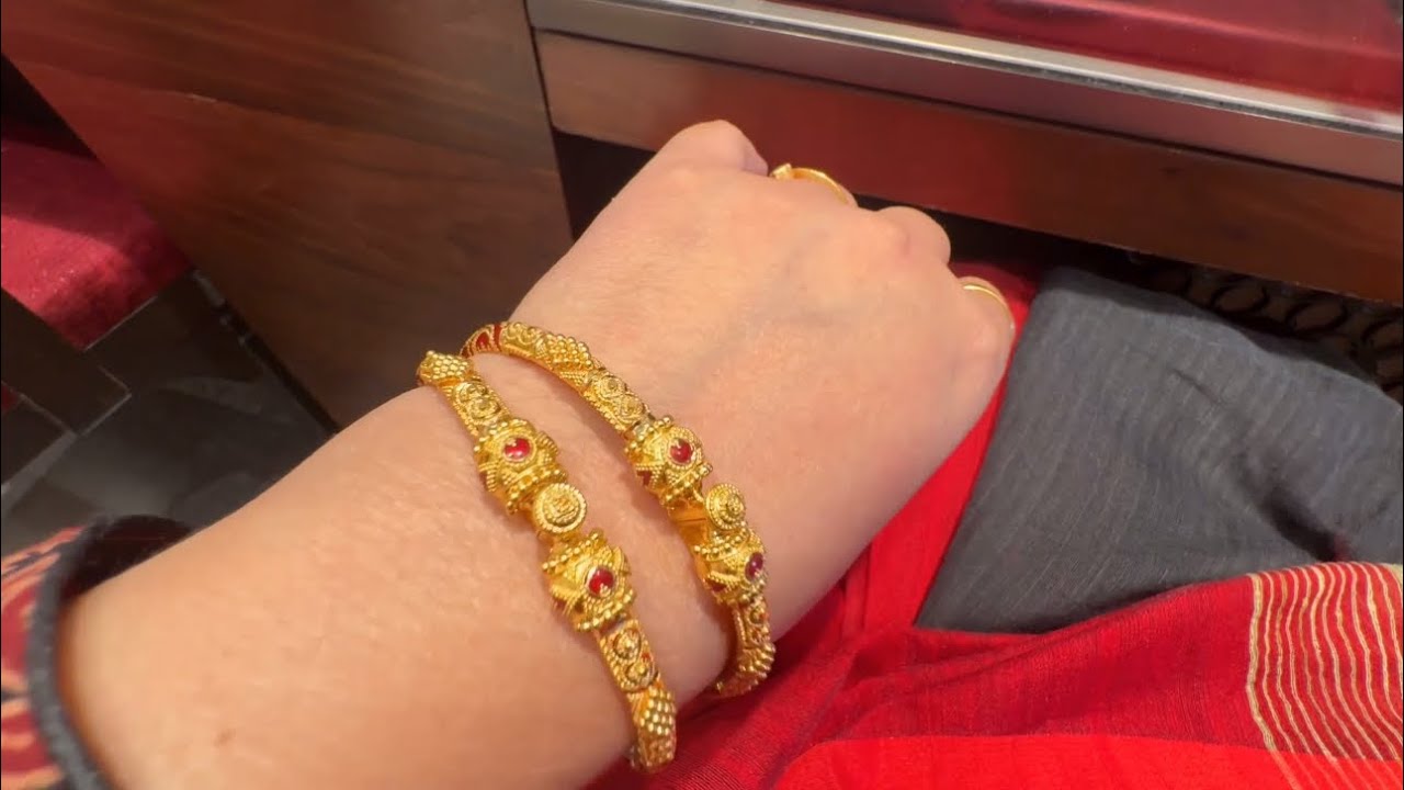 Tanishq Latest Sakha Pola Bala Chur Designs with price /Gold Bangle ...
