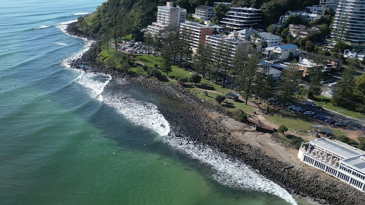 'Bon Sol' – Art Deco Beachfront Penthouse - YouTube