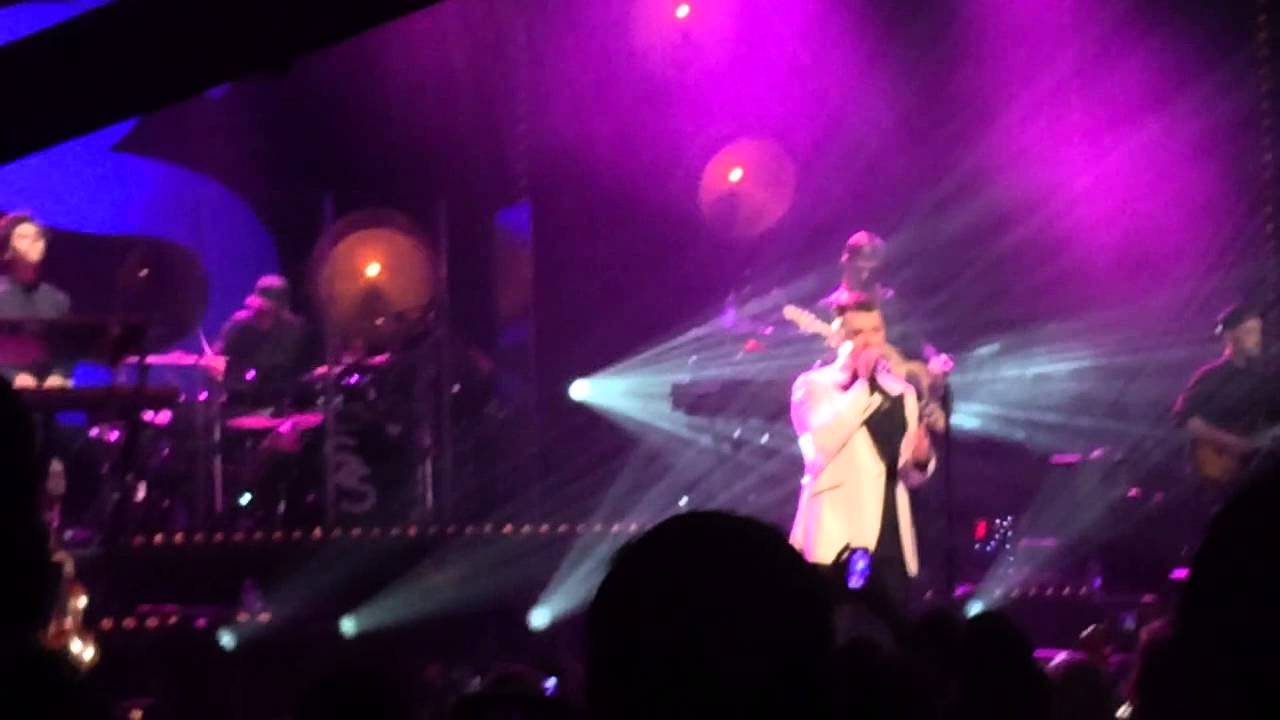 Sam Smith - "Latch" The Apollo 6/17/14 - YouTube