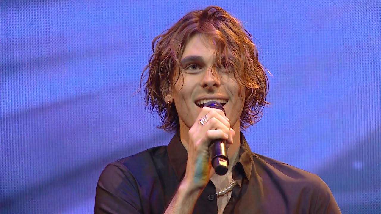 Antoine Wend - Aš dar dainuosiu | Hiperbolė (Live at Lietuvos garbė ...