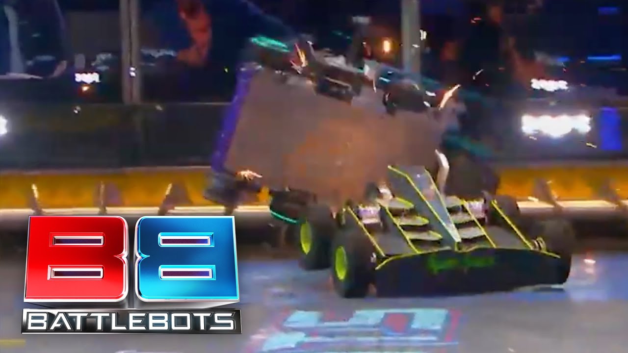 ULTRAVIOLENT vs HYPERSHOCK | Season 2 | BattleBots Throwback Fights ...