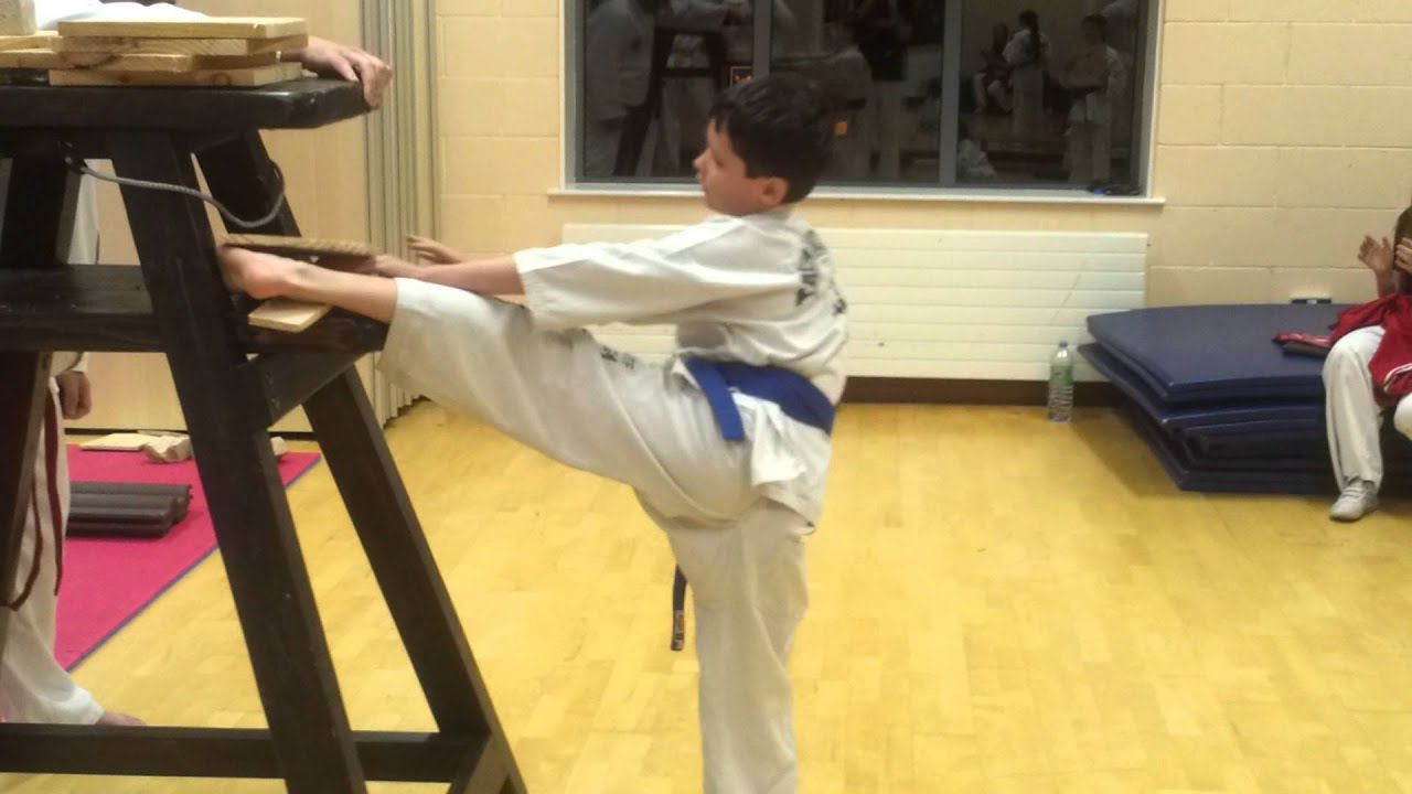 Leon potts side kick - YouTube