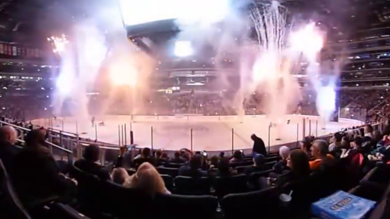 Edmonton Oilers NYE Fireworks Show 2016 - YouTube