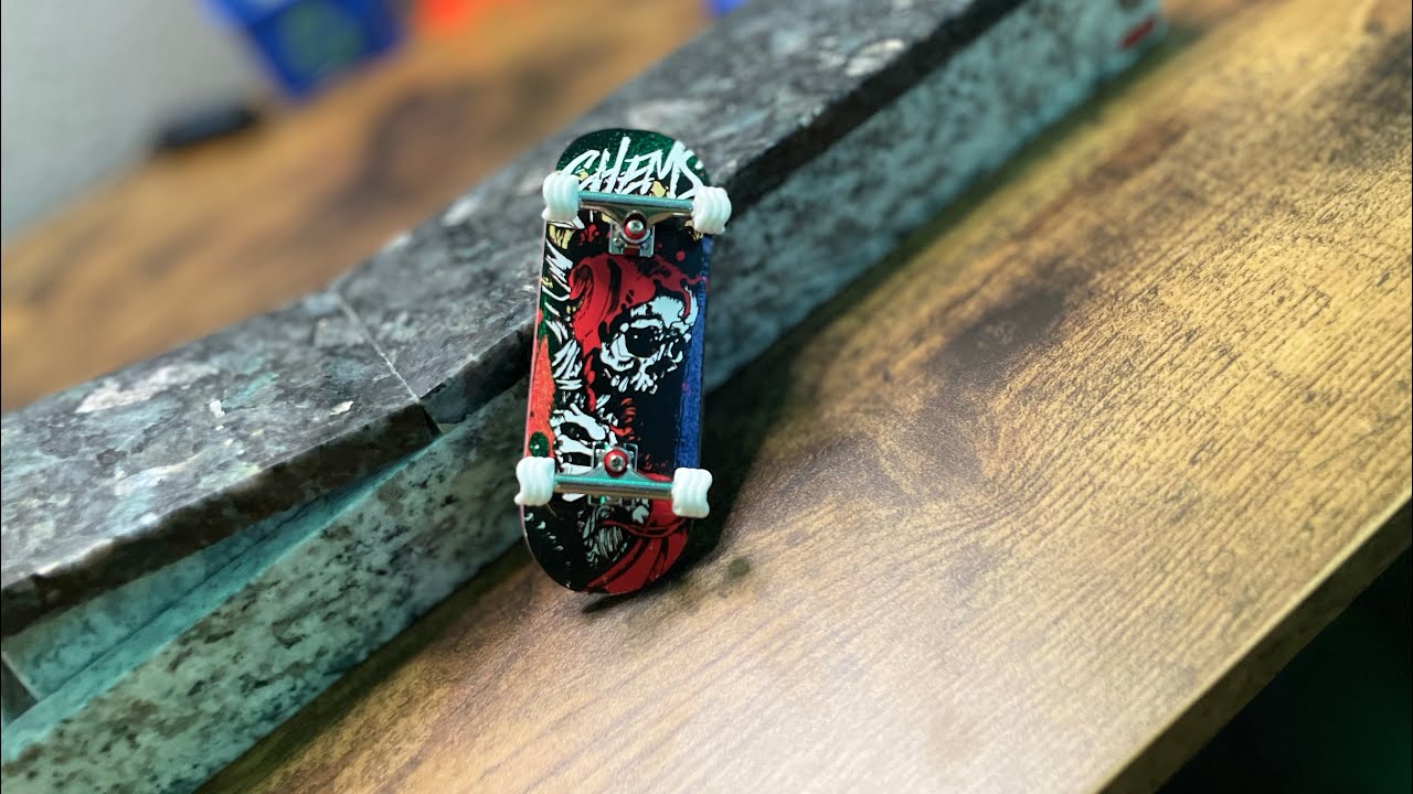 1 minute of clips on the Avenue Popper Ledge - YouTube