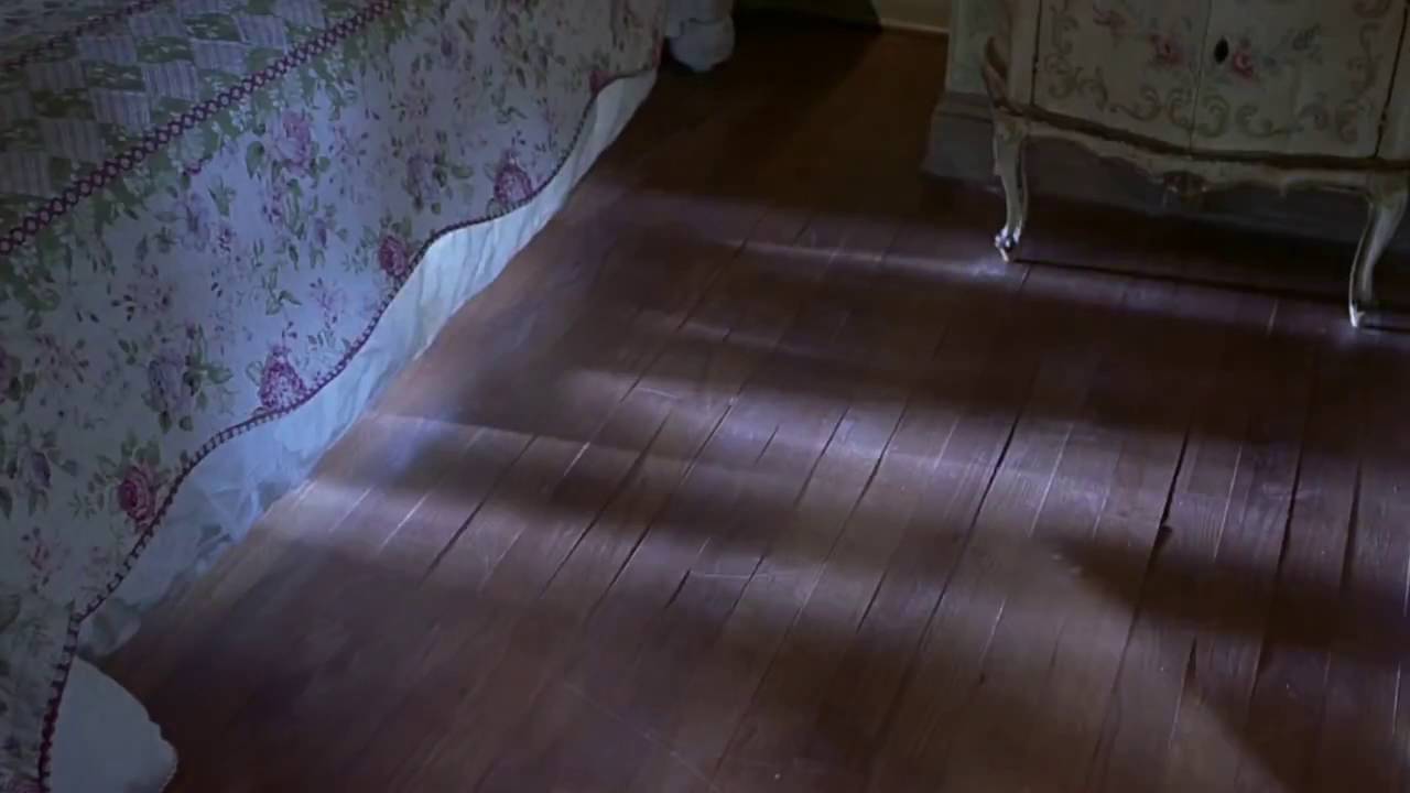 Ray and the Clown - Scary Movie 2 - YouTube