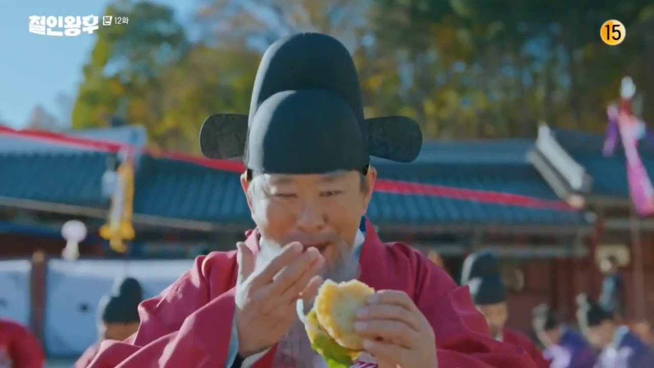 Mr. Ep . 12 Queen Become Chef - YouTube