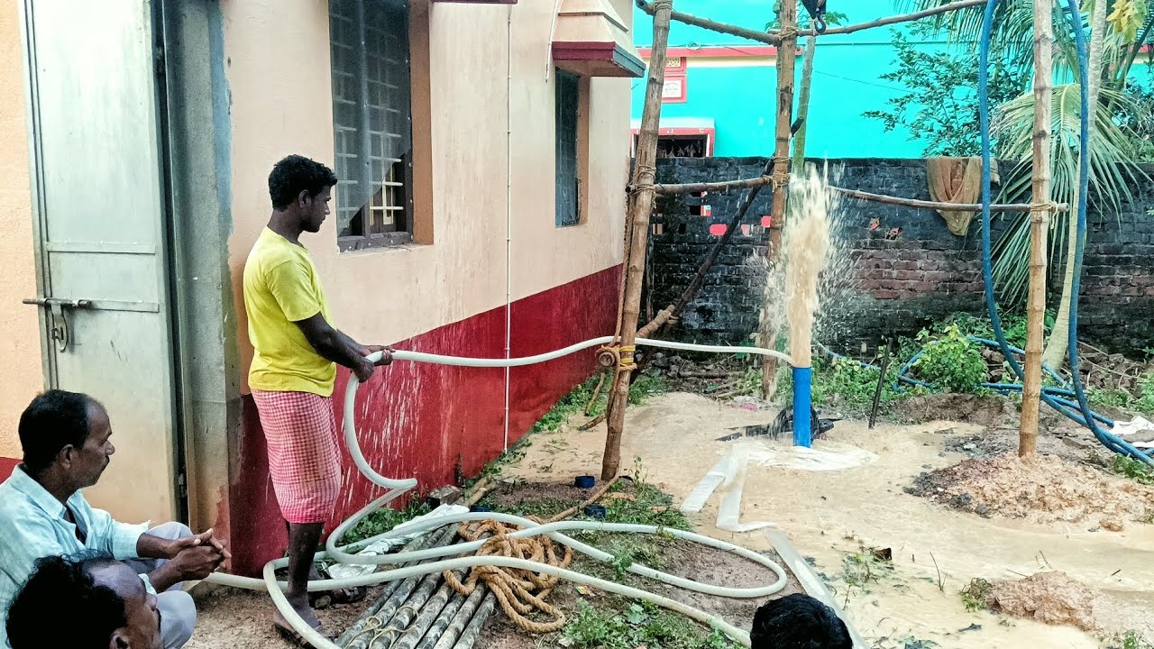 submersible Water borewell cleaning process compressor amazing water ...