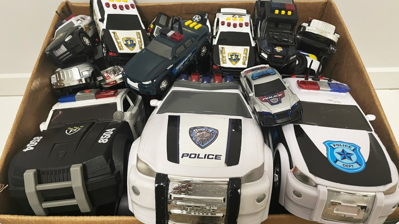 Mini Car Dispatch of Ambulance Police Car for Test Drive on a Slope Run ...