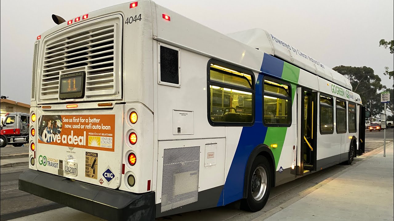 Gold Coast Transit District 2006 New Flyer C40LFR #4044 - YouTube