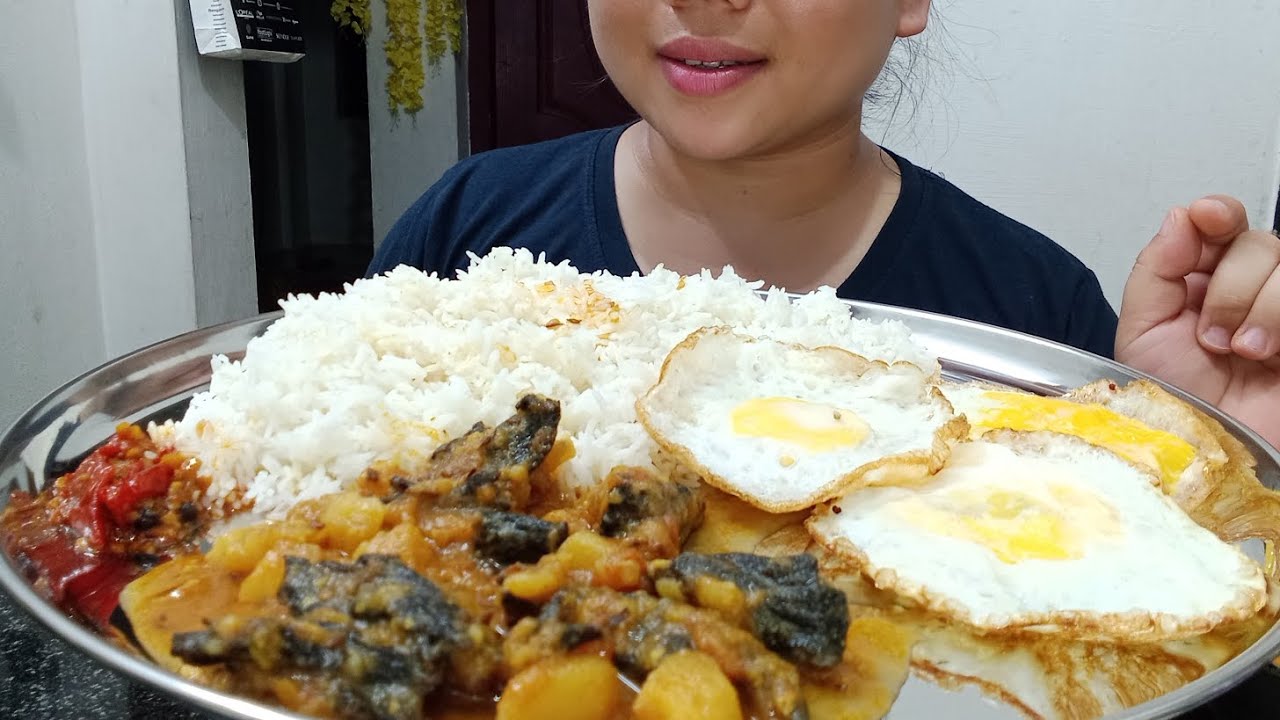 Jeera rice| YAK DRY MEAT potato gravy| king chilli pickle| half fry ...