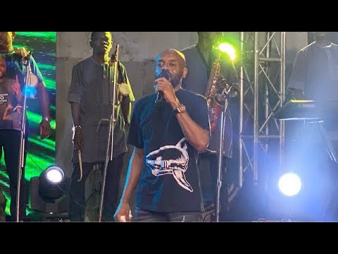 Sule atawewe performs at Obesere and friends - YouTube