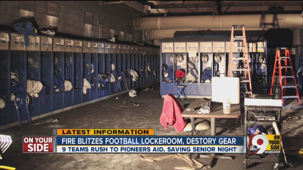 Rivals rescue Simon Kenton football team after fire - YouTube