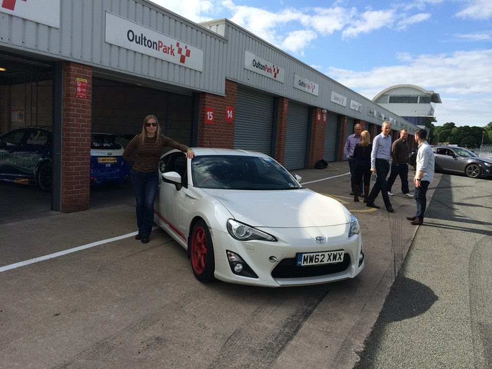 Toyota GT86 Track Day Oulton Park, 2014-06-05 14:13:42 - YouTube