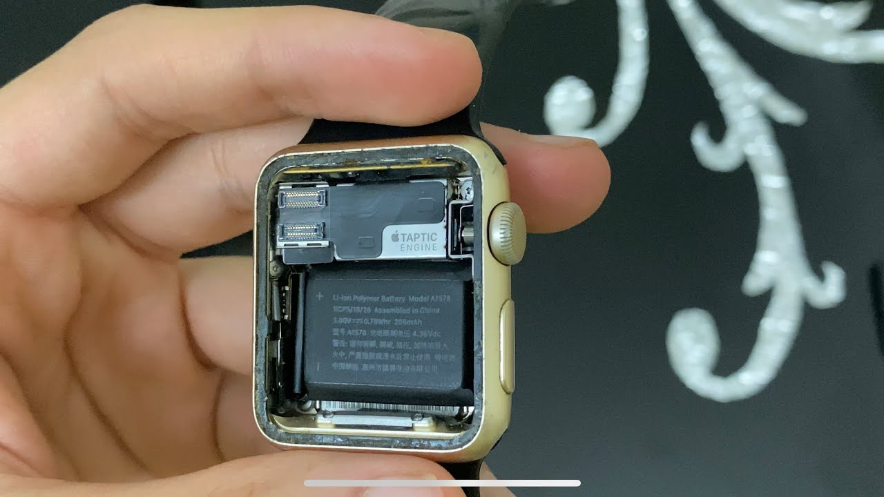 What’s Inside an Apple watch?! Apple Watch Teardown - YouTube