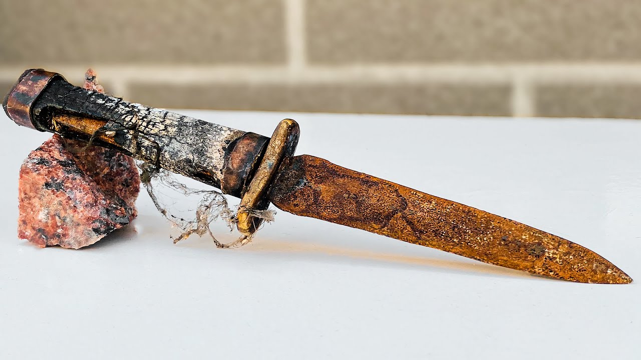 Restoration germany rusty dagger - 1850s - YouTube