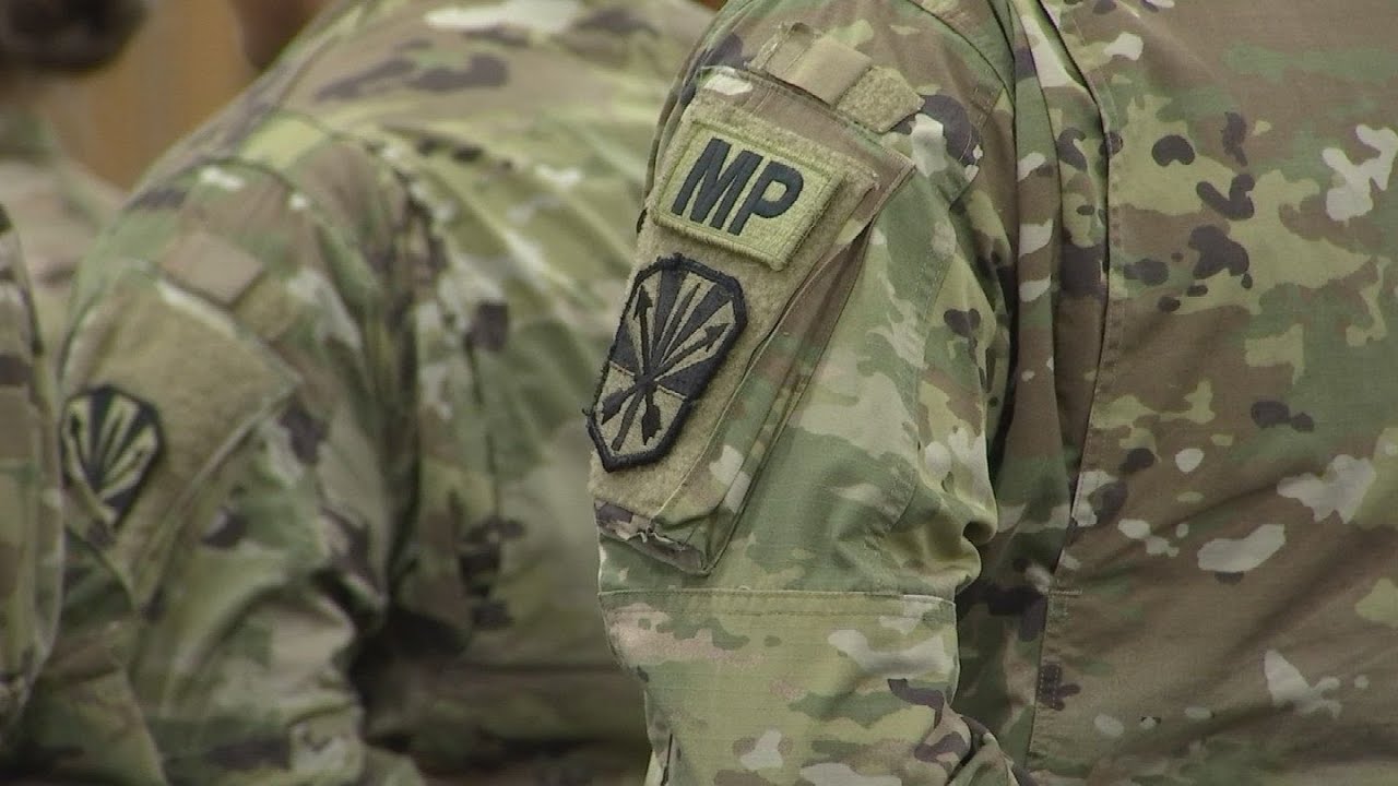 VIDEO: Arizona National Guard unit deploys to Guantanamo Bay - YouTube