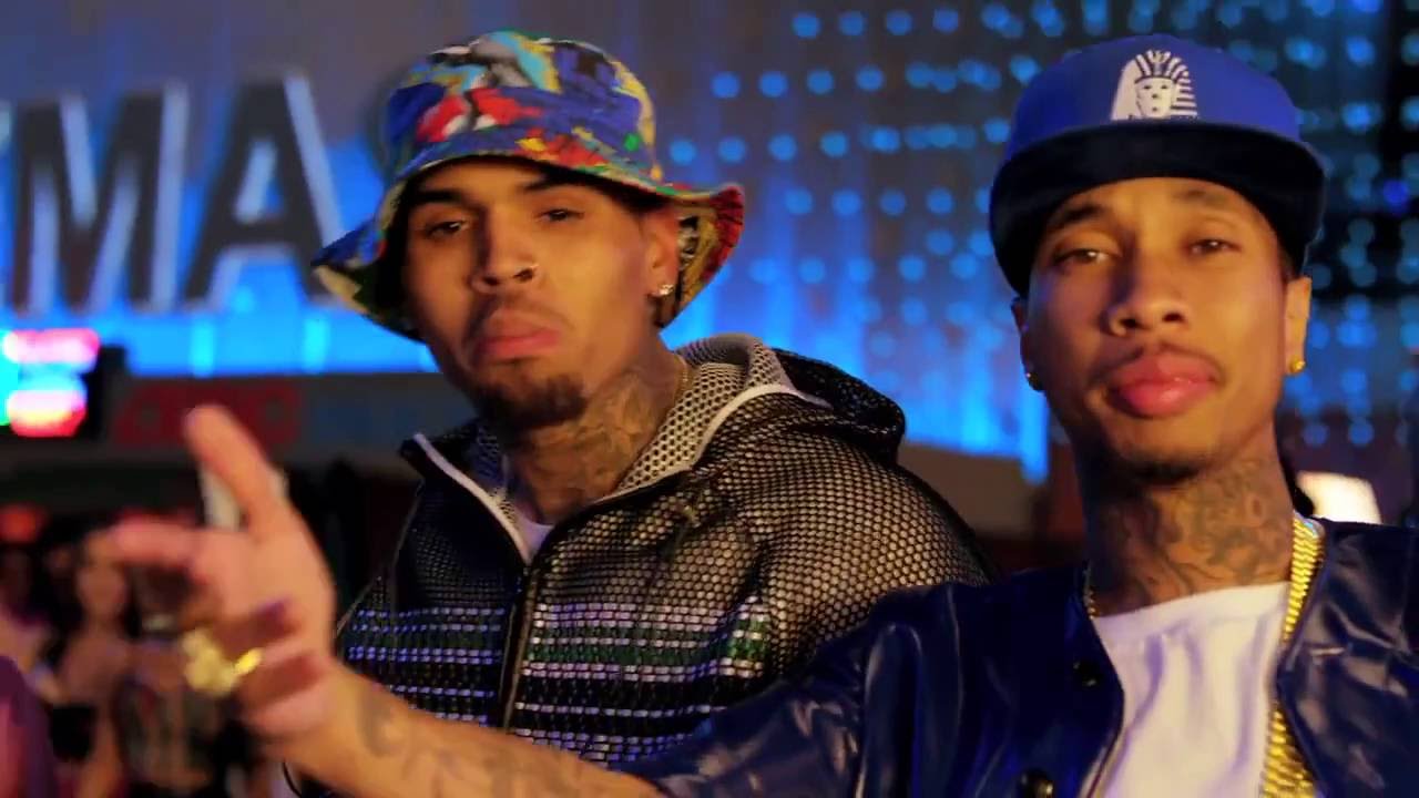 Chris Brown Hot/Cute Music Video Moments - YouTube