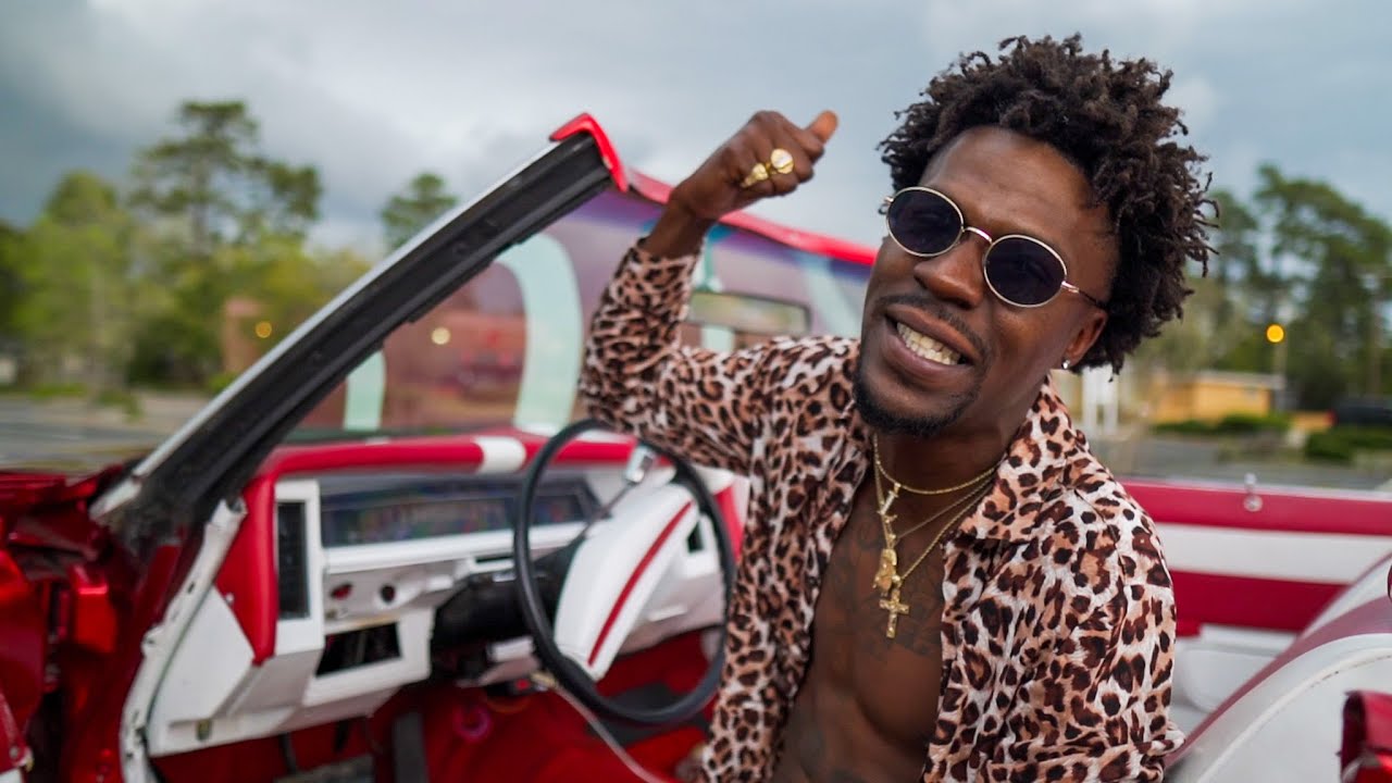 Twan Luv "The Moment" Official Video - YouTube