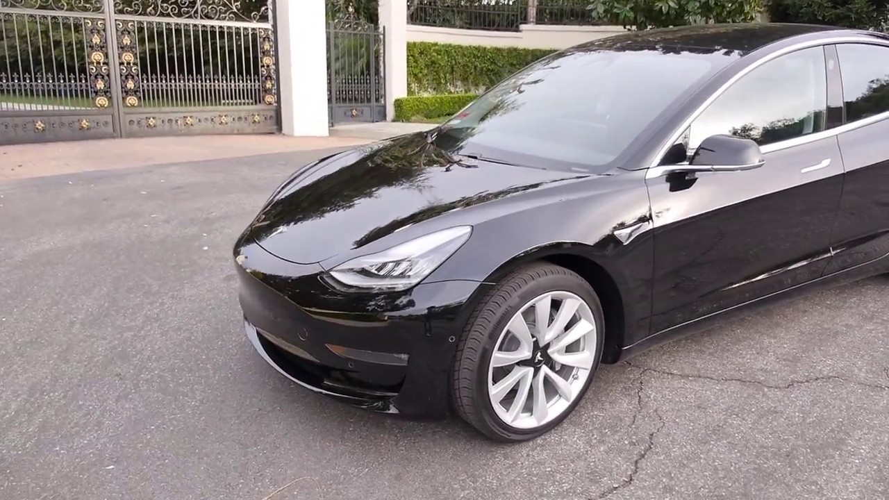 24 Hours with the Tesla Model 3 - YouTube