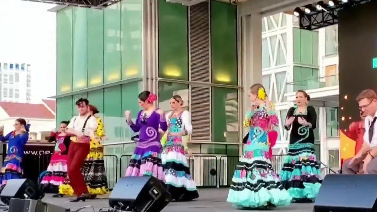 Learn the history of the classic Spanish dance flamenco - YouTube