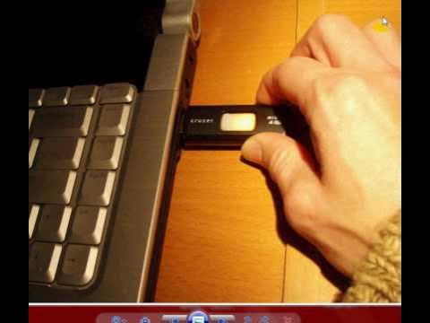 Inserting Using and Ejecting a USB flash drive - YouTube