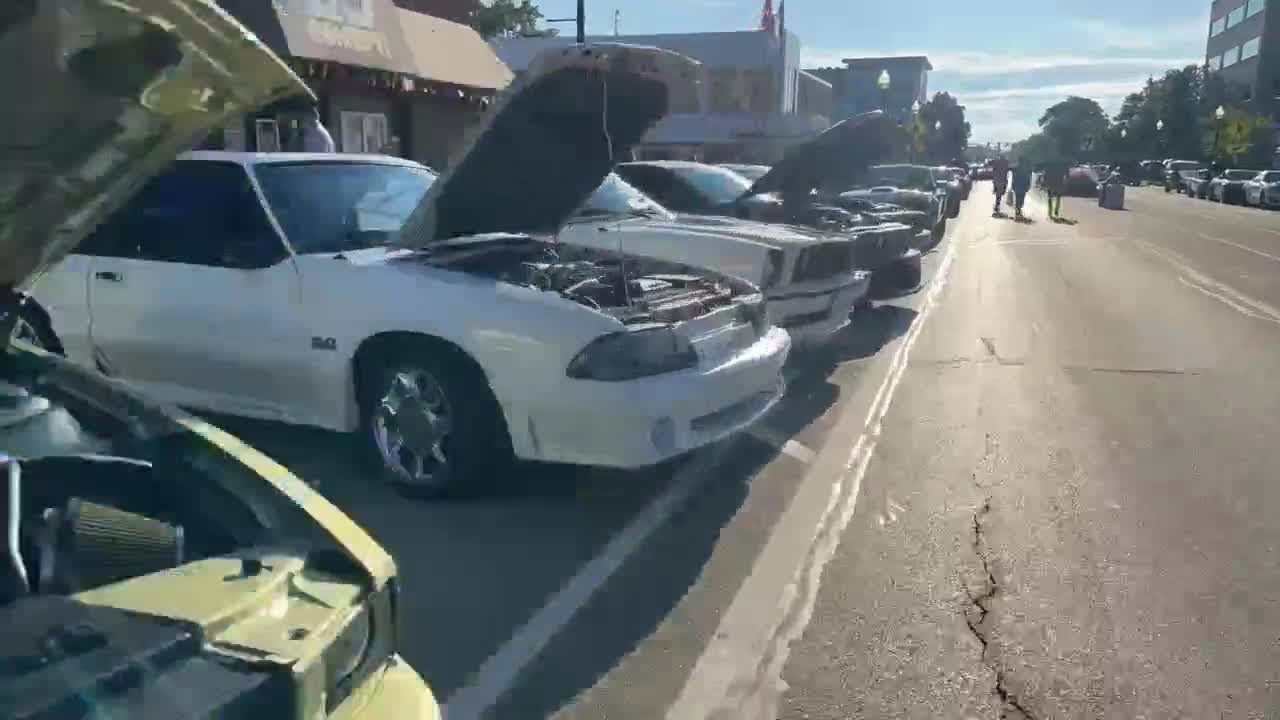 Timelapse: Get a glimpse of Mustang Alley at the Woodward Dream Cruise ...