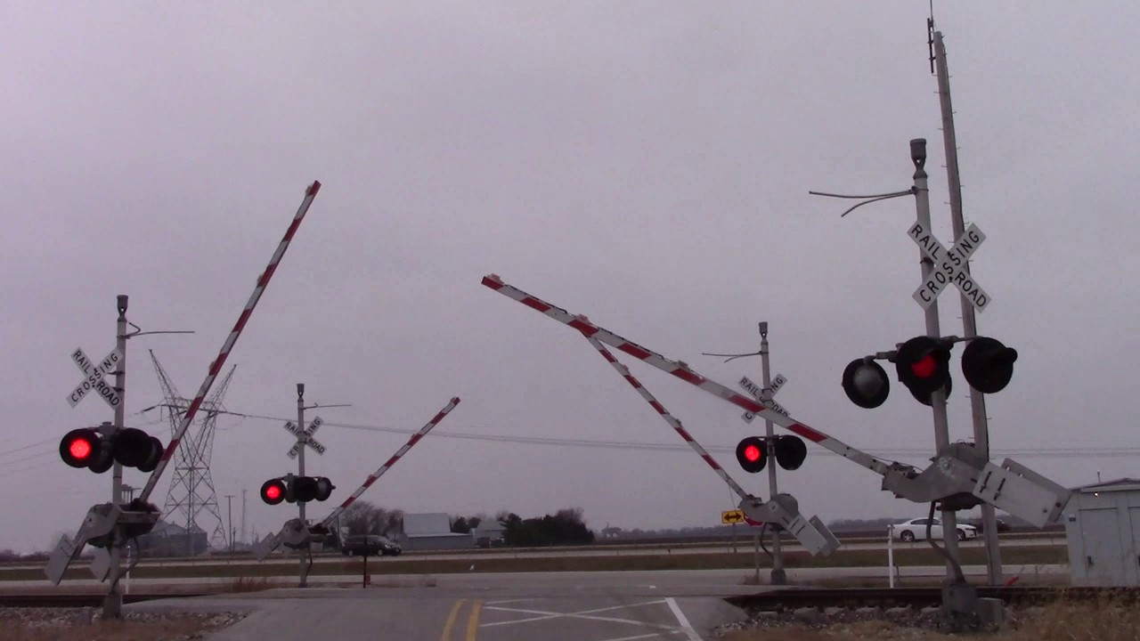 Amtrak 69 North Dwight, IL 11/25/16 - YouTube