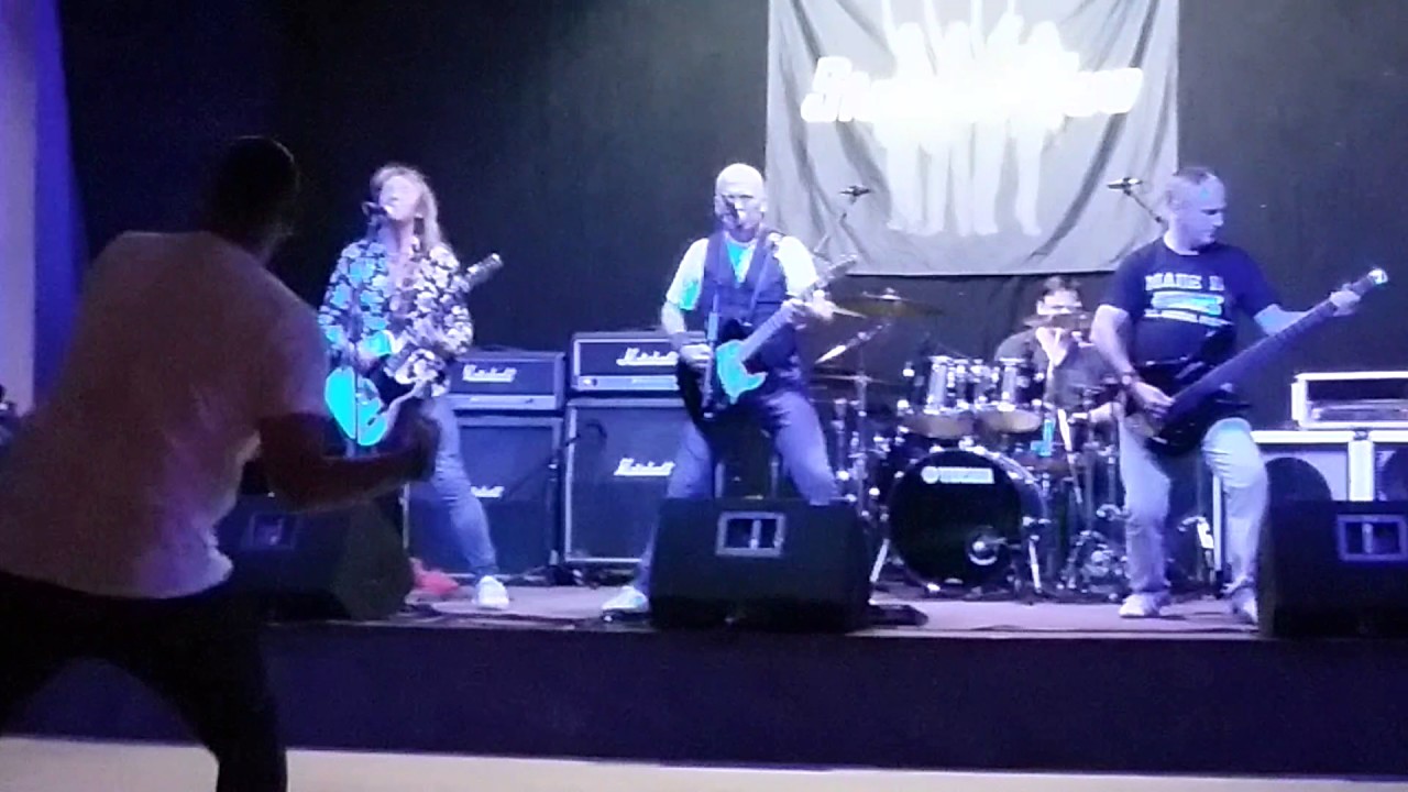 Quo tribute band State of Quo. - YouTube