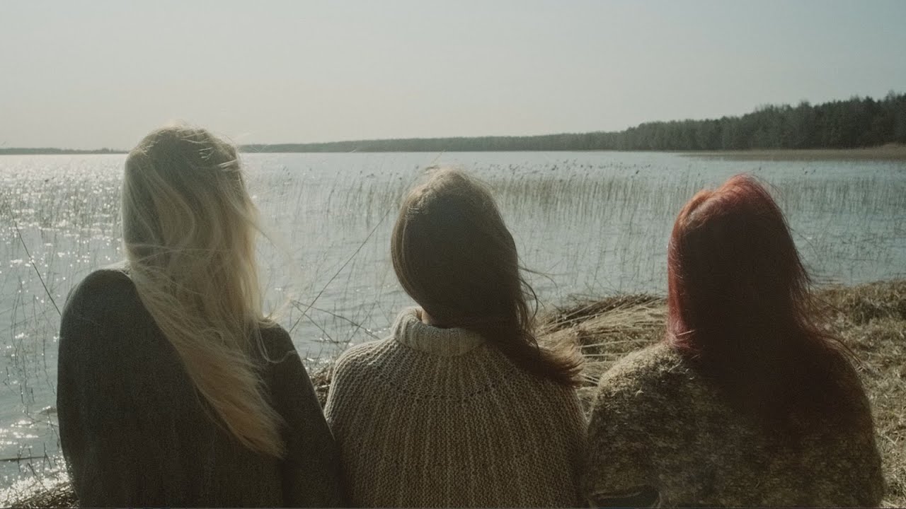 Ma olen Maa - Helin-Mari Arder, Kadi Toom, Marii Väljataga - YouTube