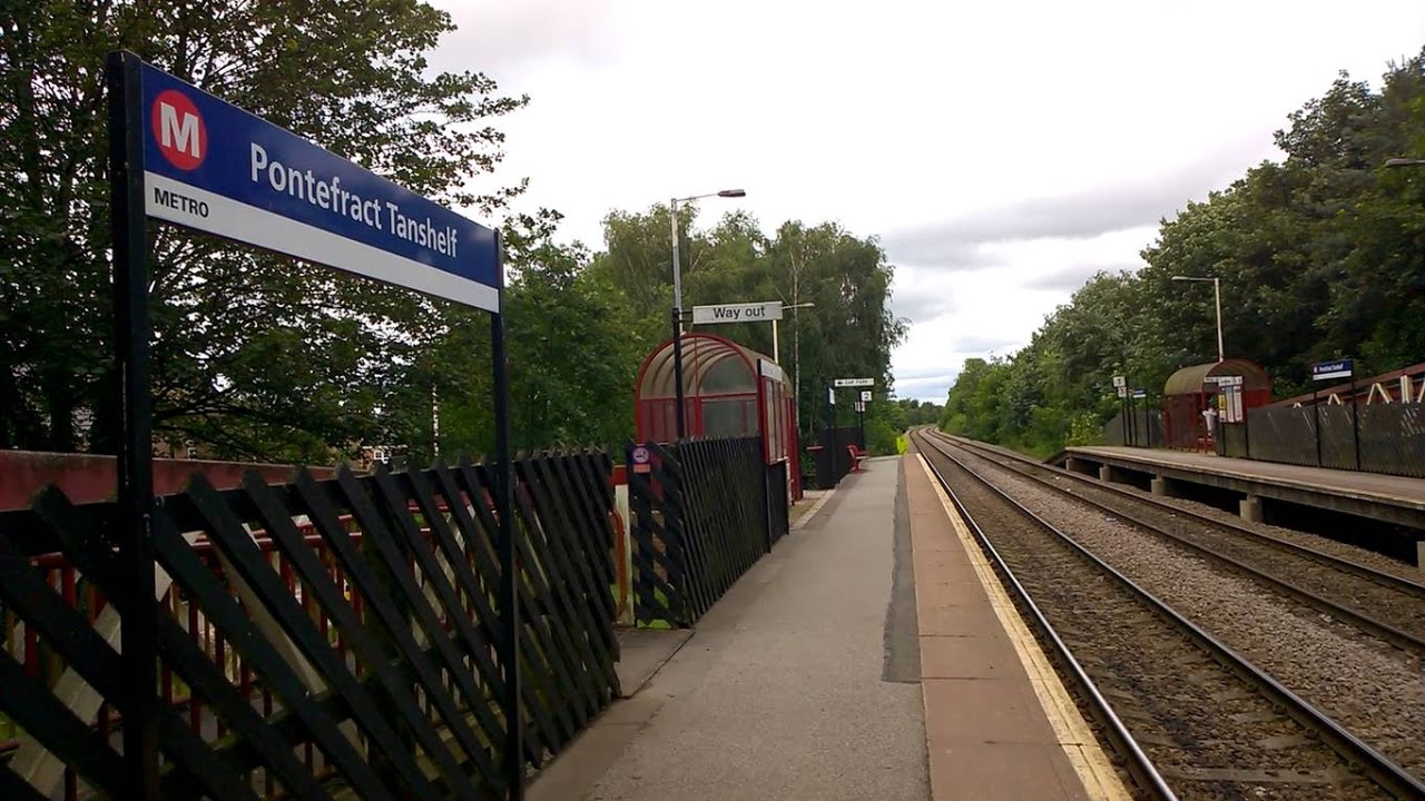 Pontefract Tanshelf Train Station - YouTube