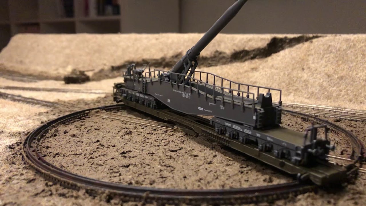 Hobbytrain 23601 Vögele Turntable - YouTube