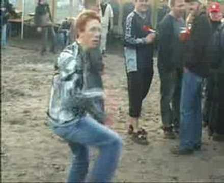 Weird dancer - Mastig.org - YouTube