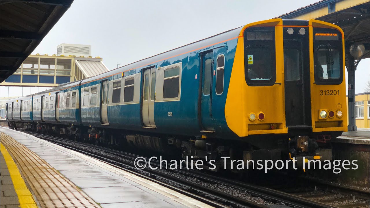 Southern 313 201 leaves Fratton working 2S12 08:55 Littlehampton to ...