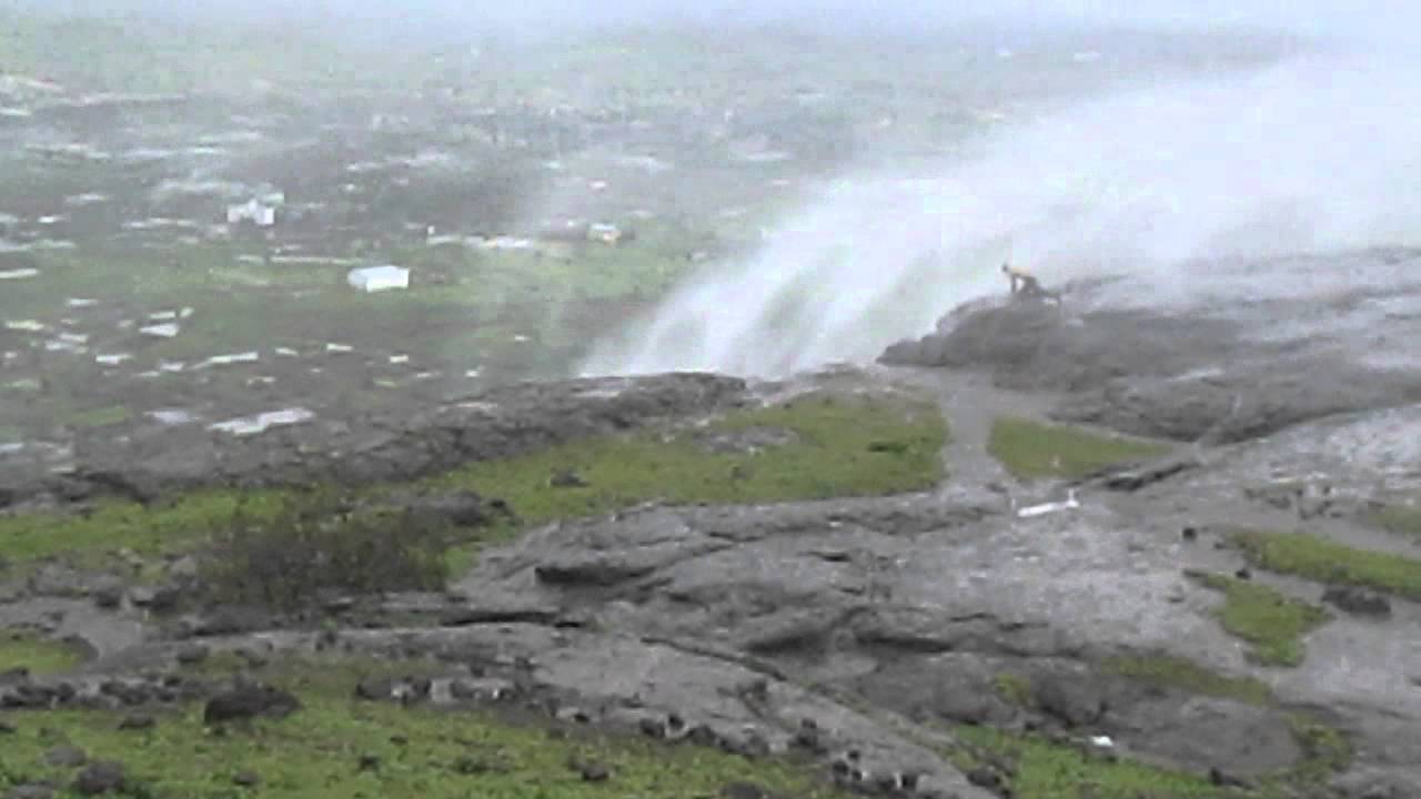 The reverse waterfall of ANJANERI fort - YouTube