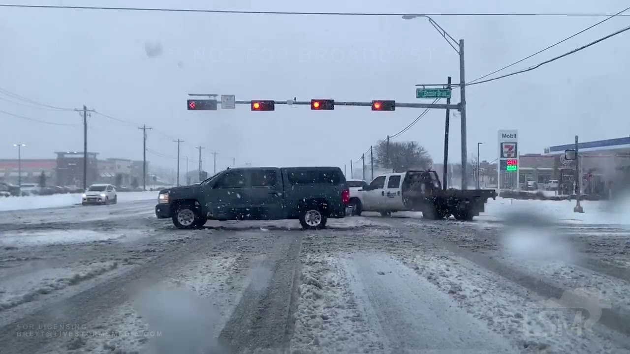 01-11-2020 Denton, TX - Snow, People Sledding, Commuting - YouTube