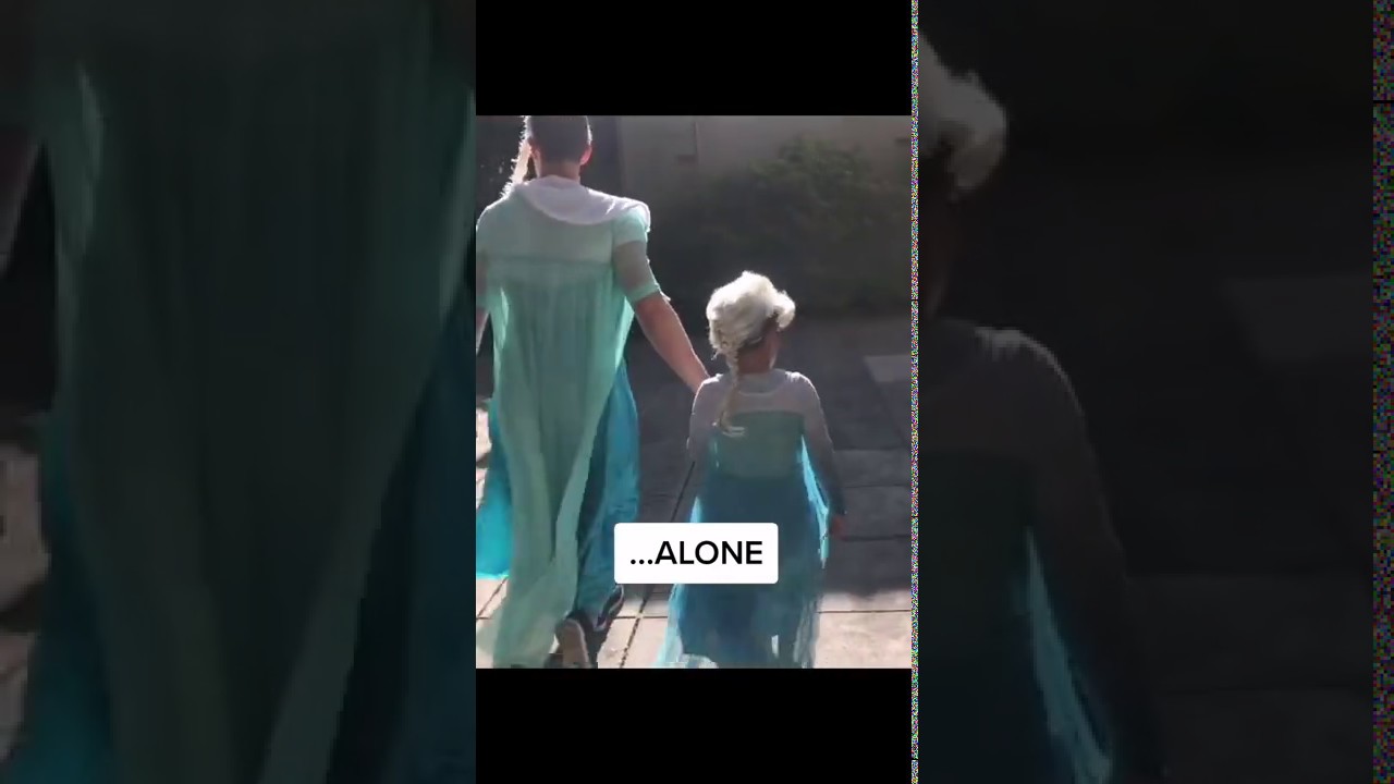 Dad and Son Dress Up as Princesses for Movie Premiere - YouTube