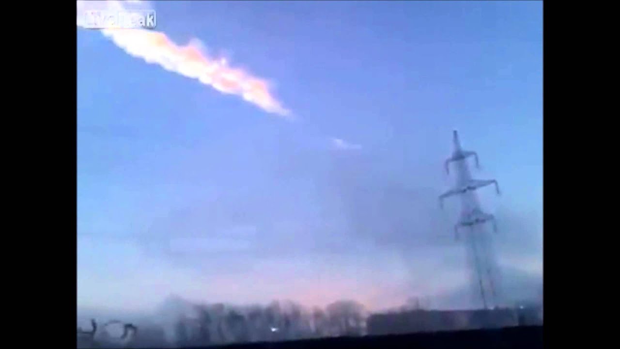 Sonic Booms from Russian Meteor | 2013 - YouTube