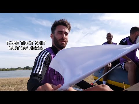Rafa Silva hating cameras for 1 minute 37 seconds straight