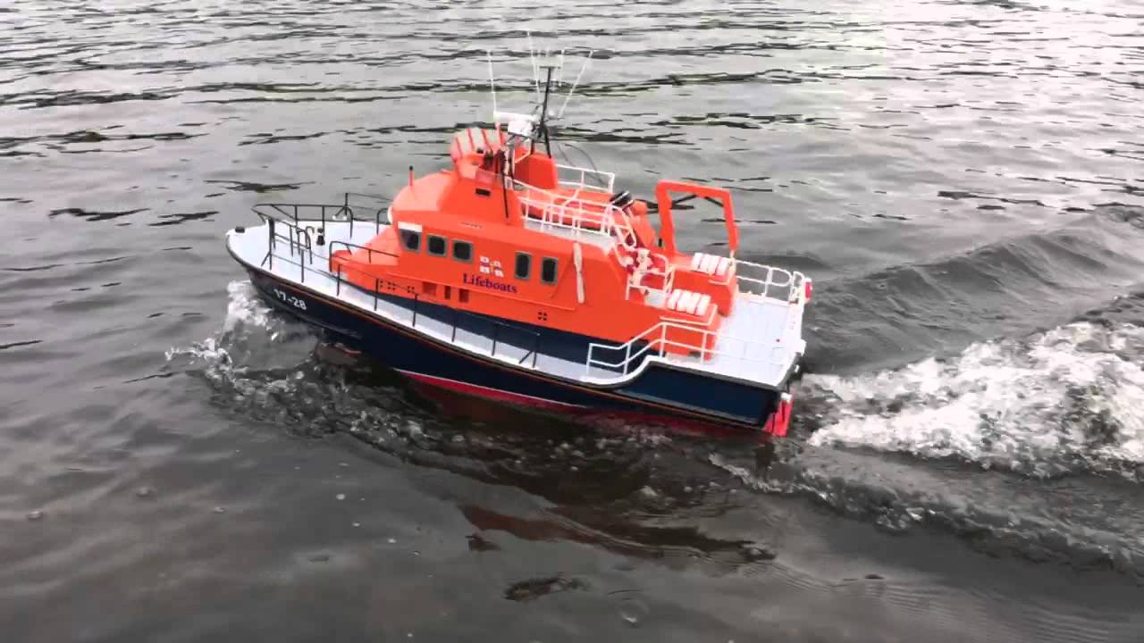 Telford Model Boat Club part two rc boats rlni Severn Class lifeboat ...