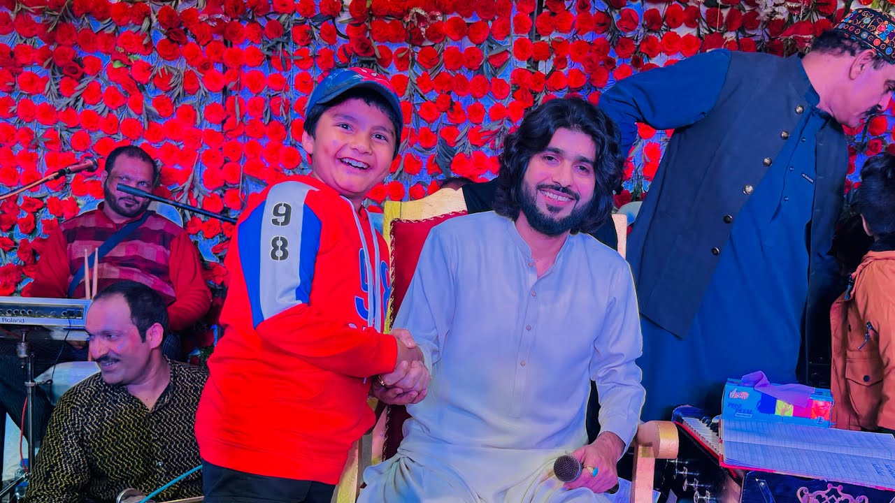Meet with famous saraiki singer 👨‍🎤 Zeeshan Rokhri 😱 || Shadi program ...