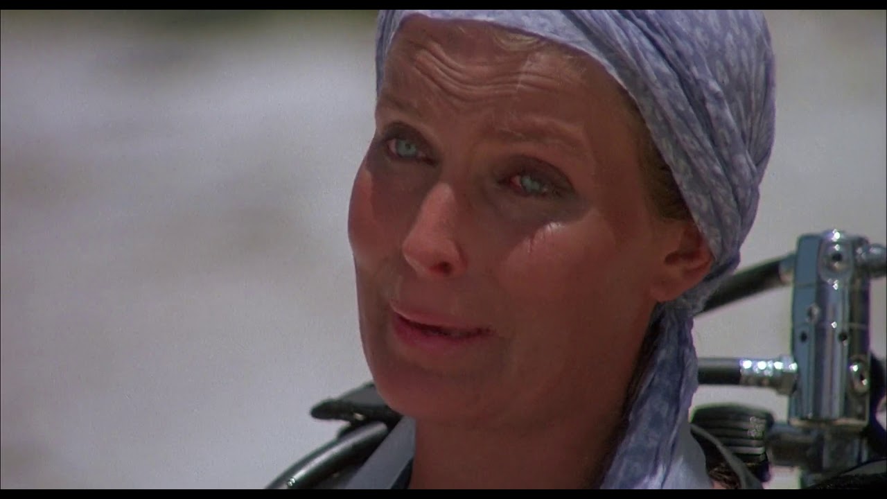 I fantasmi non possono farlo aka Ghosts Can't do it 1989 - YouTube