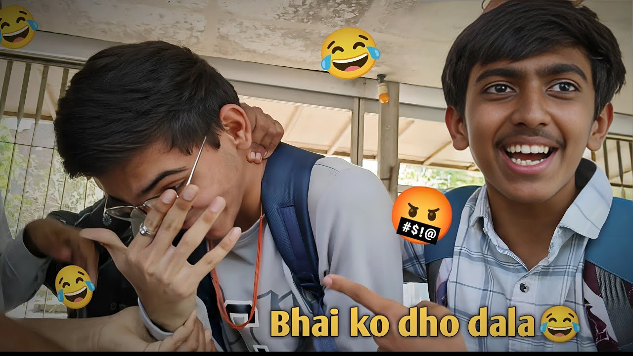 Dhoni ke Bare me galat Bol Raha tha 🤬🤬 - YouTube