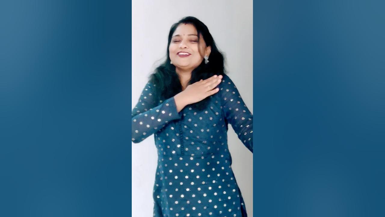 नऊवारी साडी पाहिजे 🥻💋🔥 Viral Trending Youtubeshorts Dance Entertainment Marathi Saree