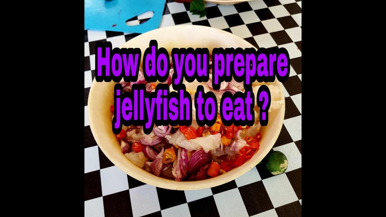 Eating raw jellyfish / obor obor - YouTube