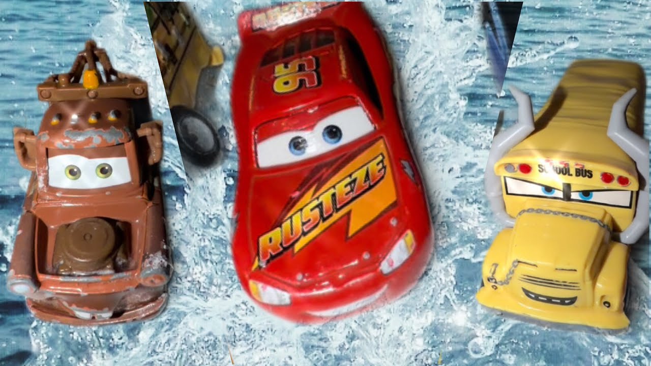 Lightning McQueen Gets Clean! | Cars Car Wash for Kids - YouTube